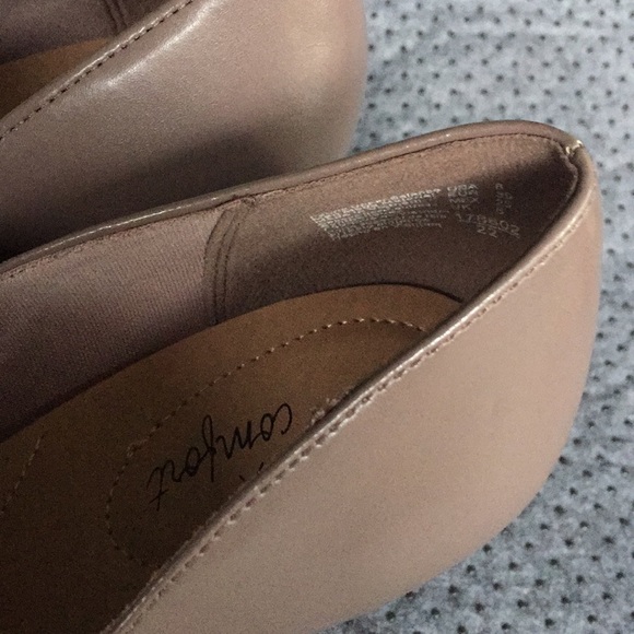 dexflex comfort | Shoes | Dexflex Comfort Size 8 Tan Rose Color New ...